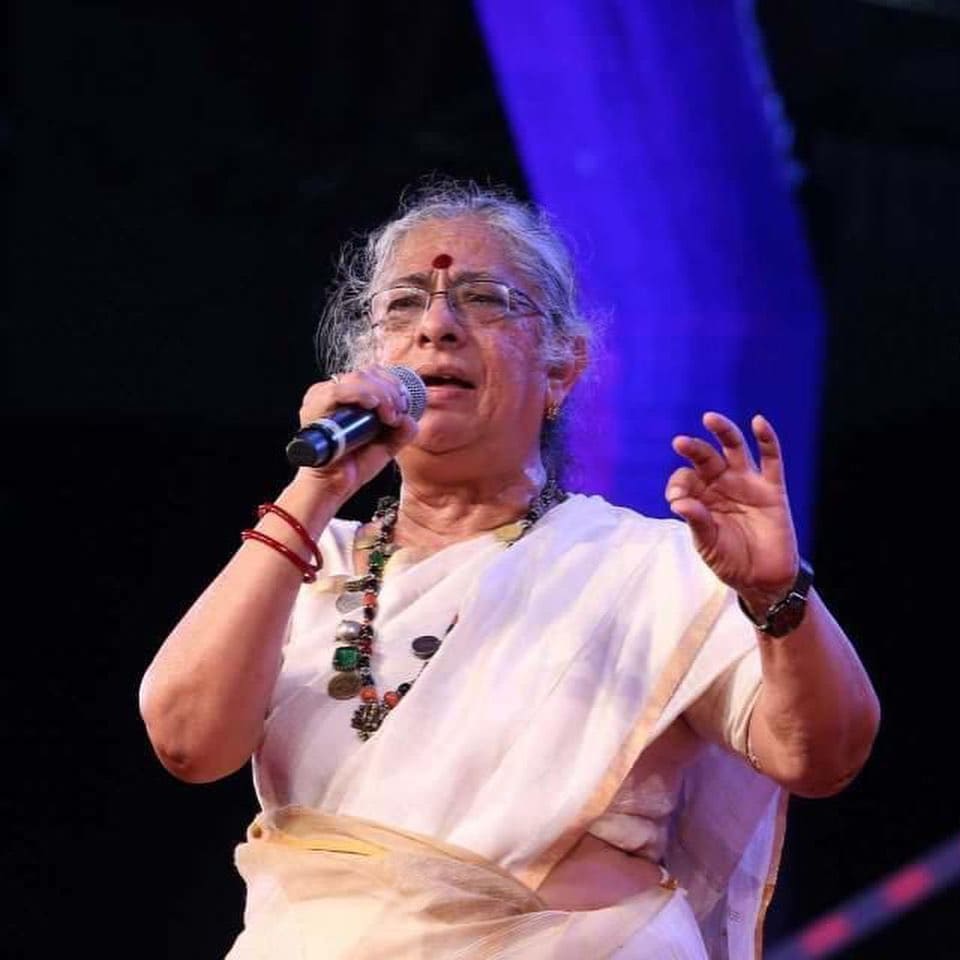 ಹುಟ್ಟುಹಬ್ಬದ ಸಂಭ್ರಮದಲ್ಲಿ ಕಂಚಿನ ಕಂಠದ ಗಾಯಕಿ-ನಟಿ ಬಿ ಜಯಶ್ರೀ – News18 ಕನ್ನಡ