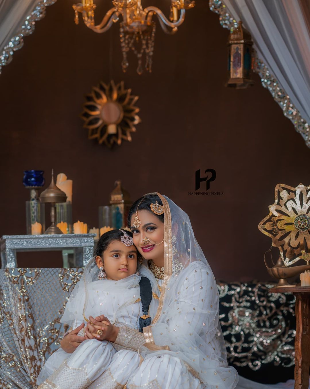 ಬಕ್ರೀದ್ ಹಬ್ಬದ ವಿಶೇಷ ಫೋಟೋಶೂಟ್ ನಲ್ಲಿ ಮಗಳ ಜೊತೆ ಪೋಸ್ ಕೊಟ್ಟ ಶ್ವೇತಾ ಶ್ವೇತಾ ...