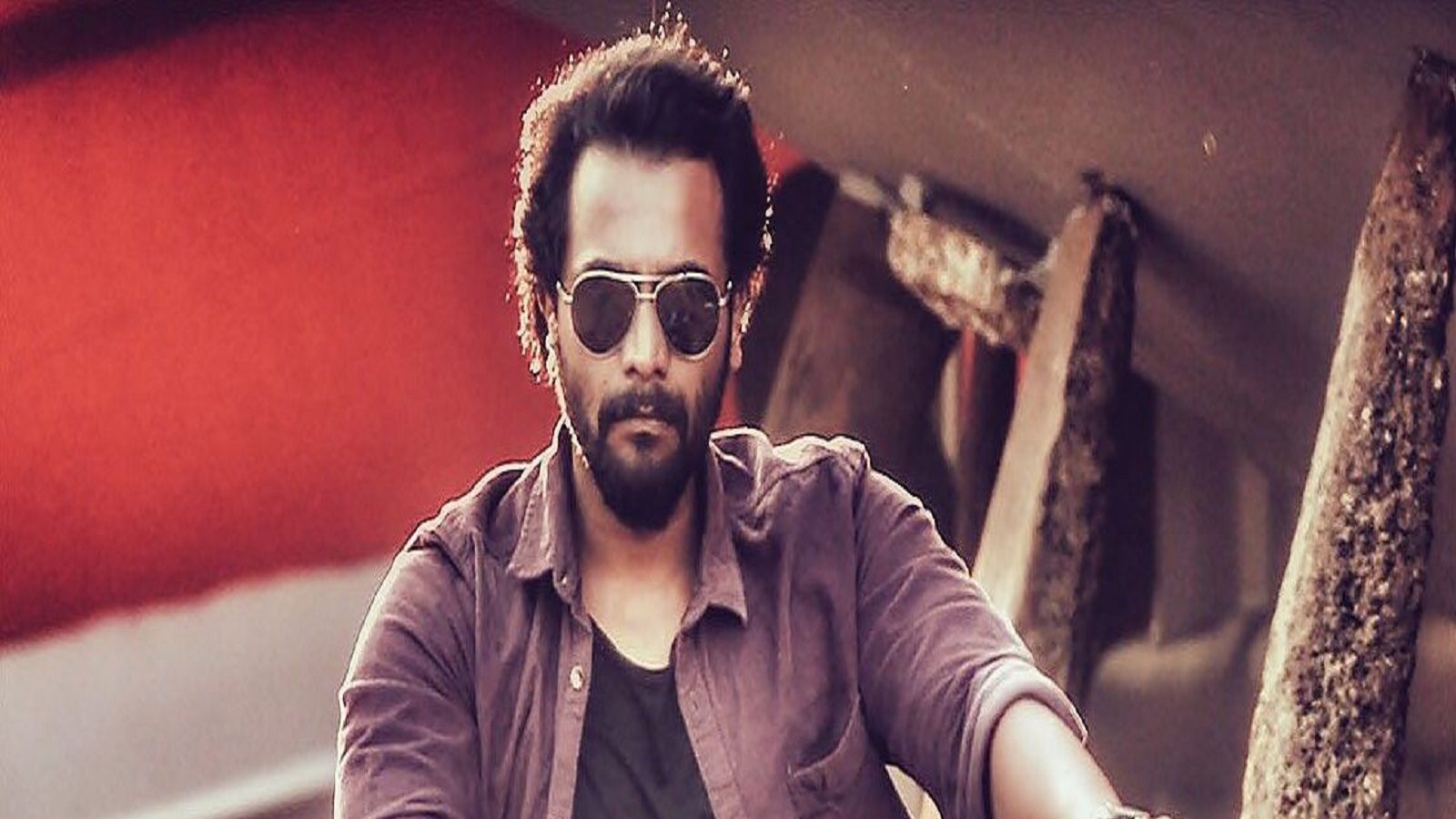 Roaring Star Sri Murali Turns 39 today but Not celebrating his Birthday ...