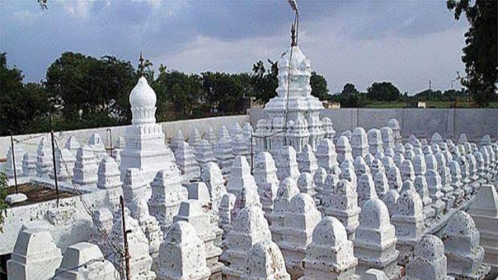koppala kushtagi pura village somanatha temple koti linga ...