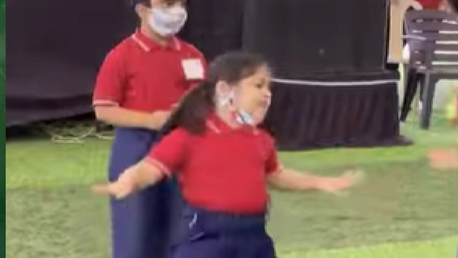 Little girl dances her heart out to Badshahs Jugnu song Viral video has ...