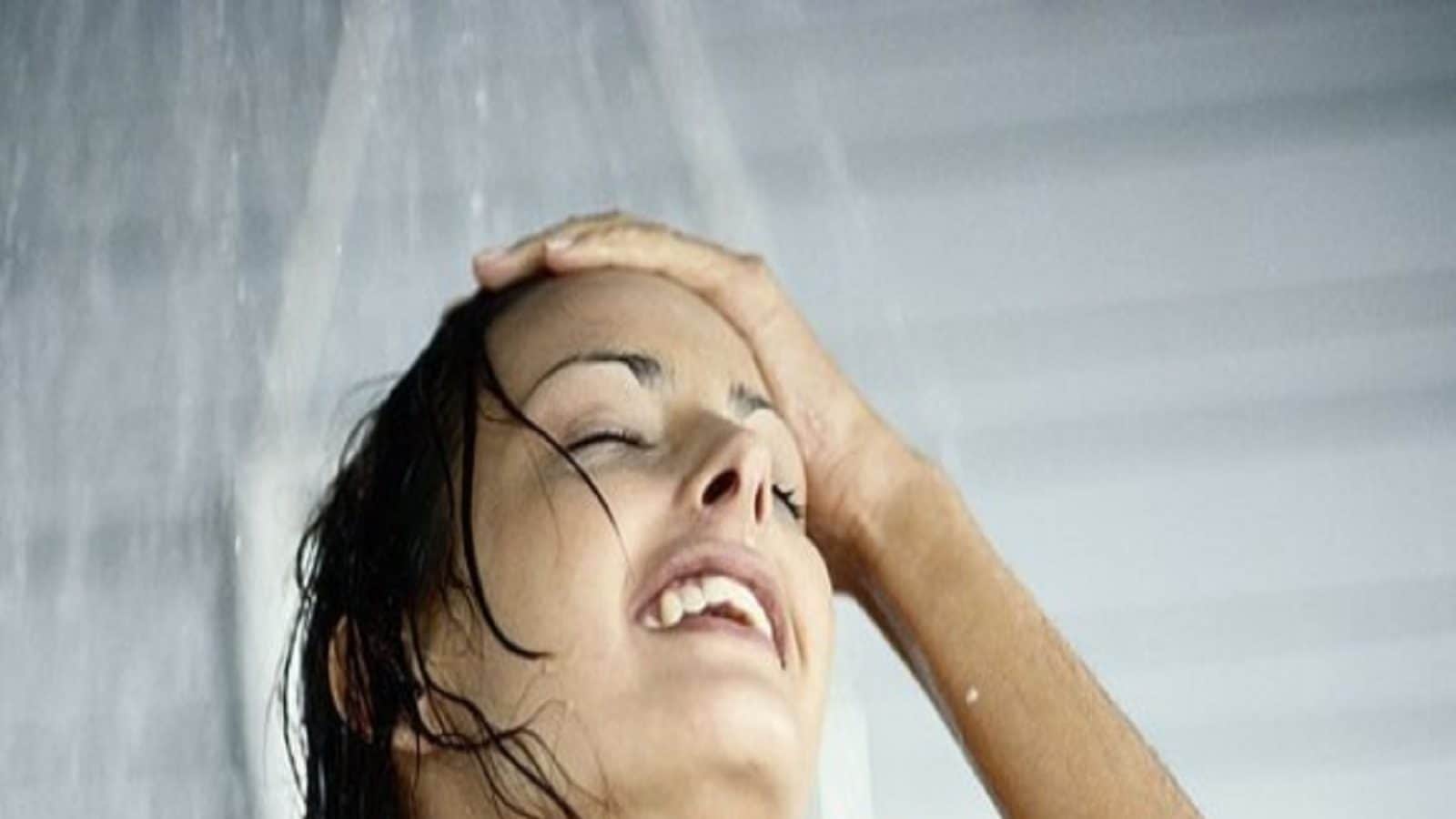 Avoid bathing anytime and know the right time to take a bath | Health ...