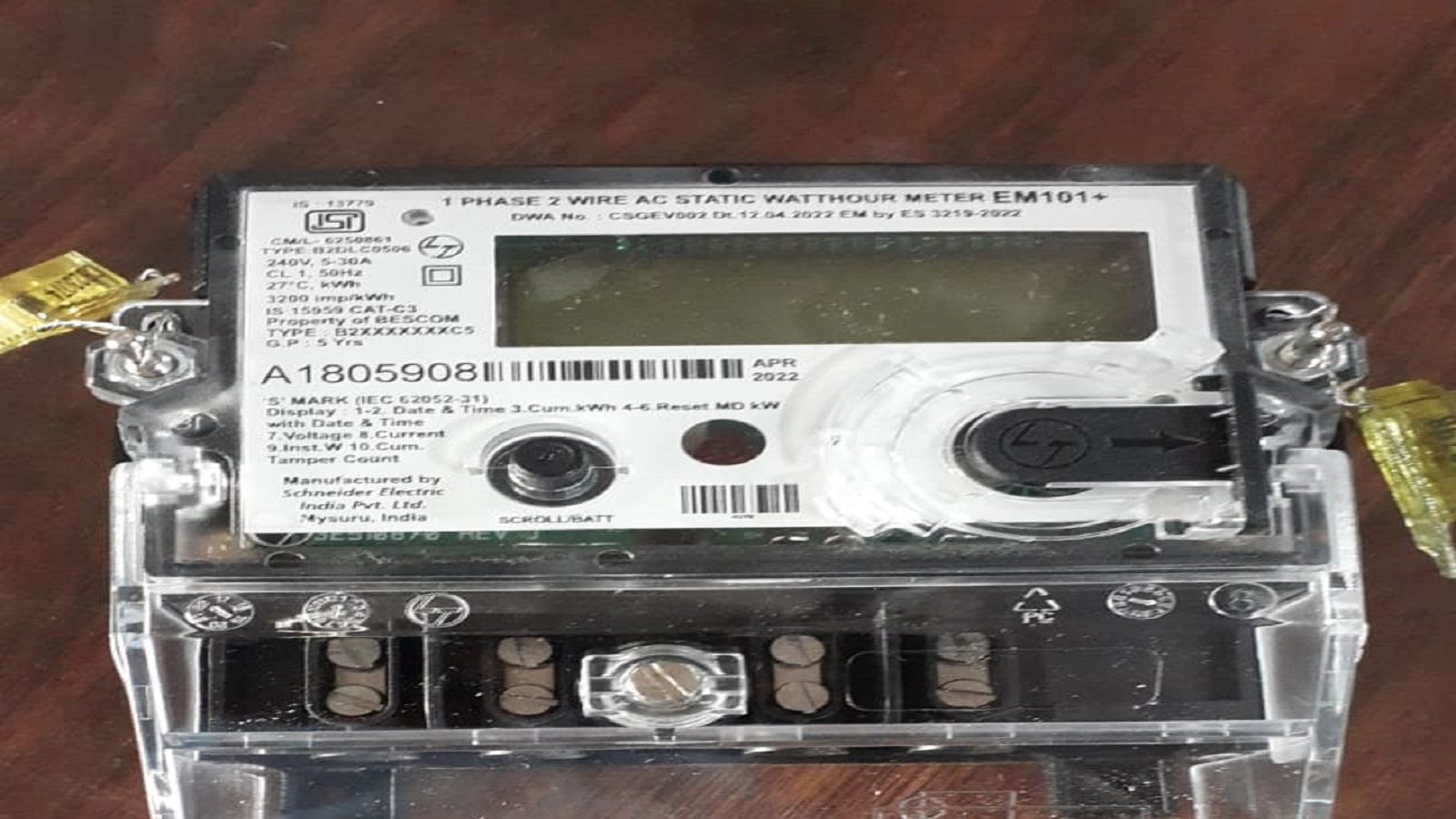 Installation of consumer friendly digital meter by BESCOM | ಮನೆ ಮನೆಗೂ ...