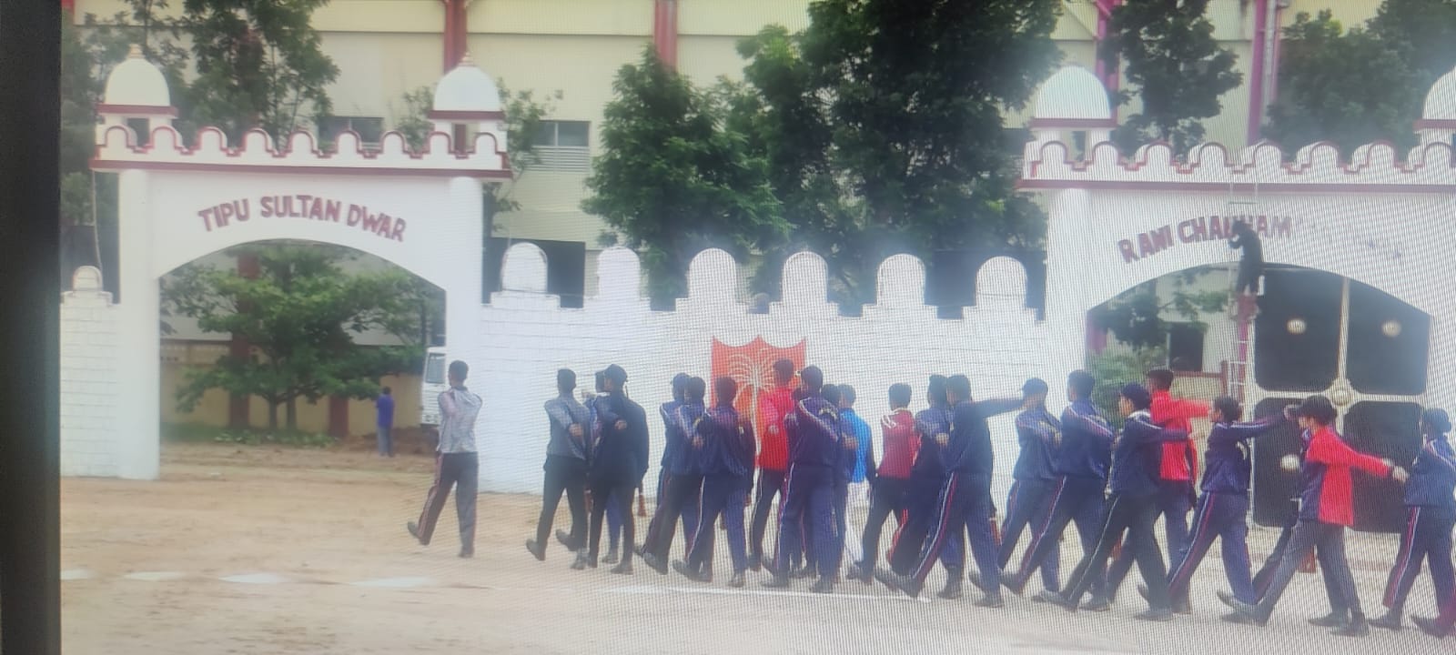 Manekshaw Parade Ground: ದ್ವಾರದ ಮೇಲಿದ್ದ ಟಿಪ್ಪು, ರಾಣಿ ಚೆನ್ನಮ್ಮ ಹೆಸರಿಗೆ ...