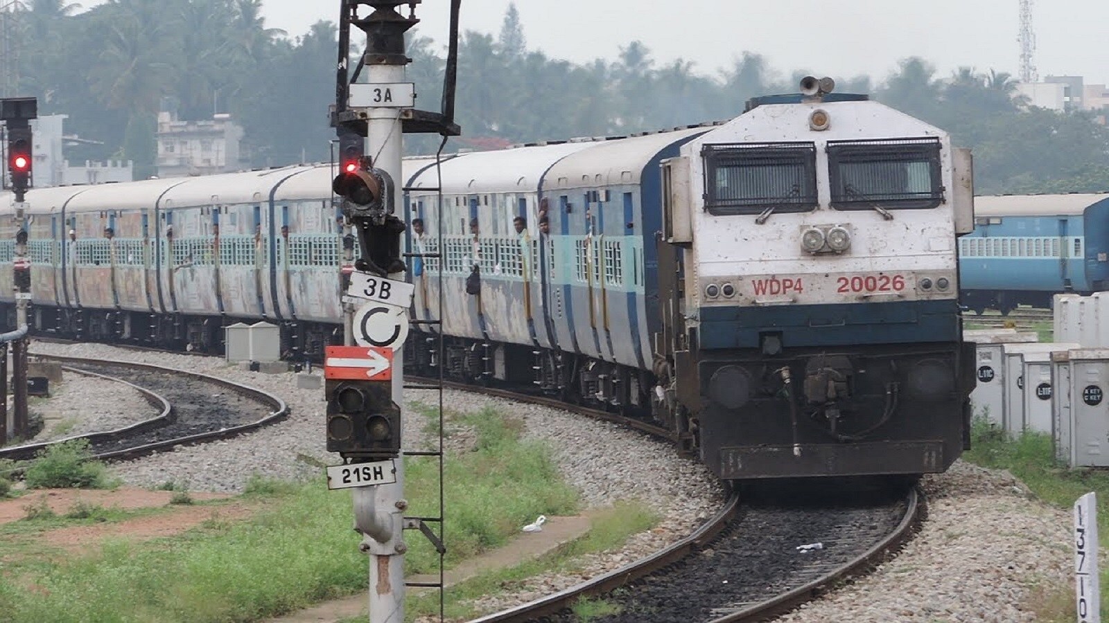 tippu express renamed as wodeyar express railway ministry of india pvn ...