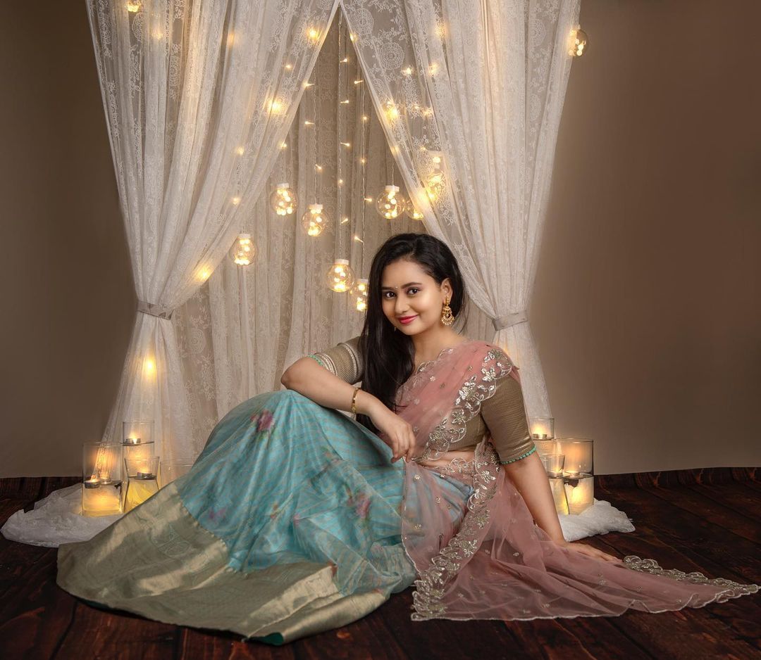 Actress Amulya: ಬೆಳಕಿನ ಹಬ್ಬದ ಸಂಭ್ರಮದಲ್ಲಿ ನಟಿ ಅಮೂಲ್ಯ! ಅಮ್ಮೂ ಸೋ ಕ್ಯೂಟ್ ...
