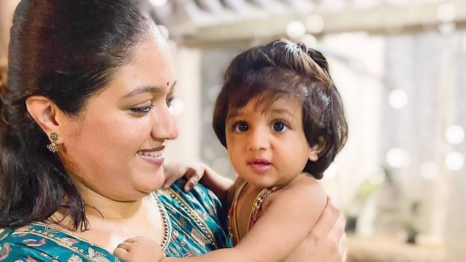 Meghana Raj shares cute video with son Raayan raj sarja | Meghana Raj ...