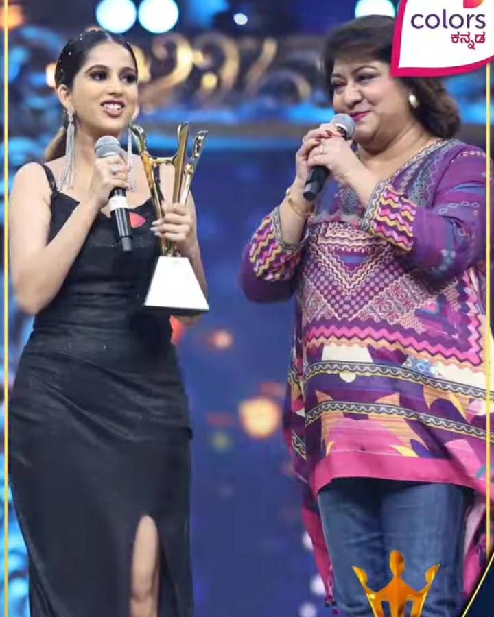 Niveditha Gowda: ನಿವೇದಿತಾಗೆ ಒಲಿದ ಅನುಬಂಧ ಬೆಸ್ಟ್ ಎಂಟರ್ ಟೈನರ್ ಅವಾರ್ಡ್ ...