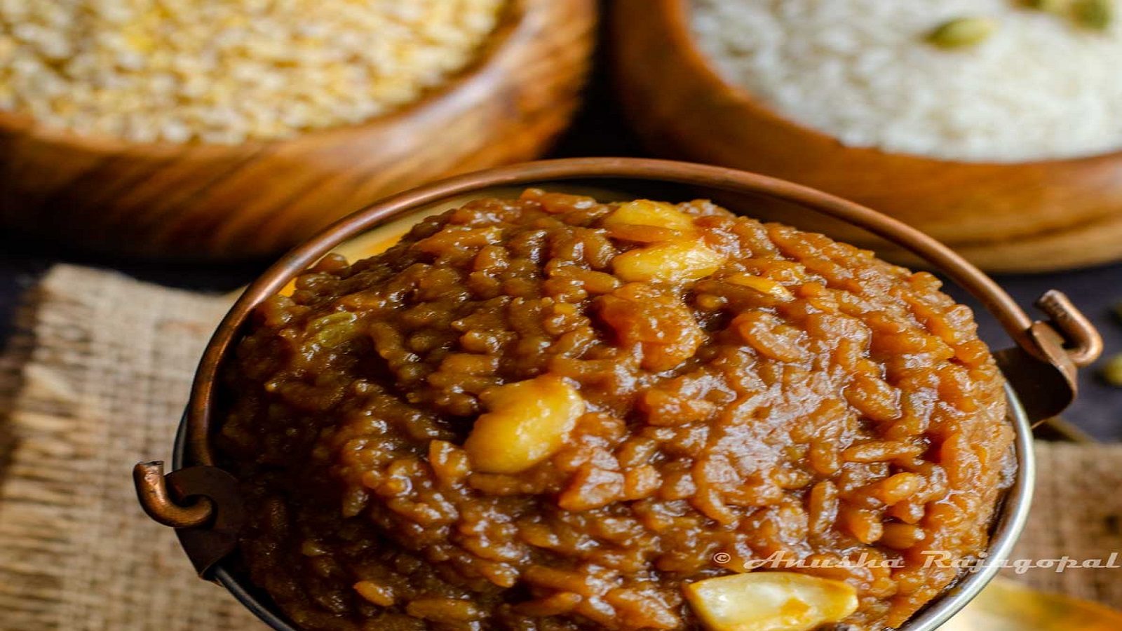 Ayudha Puja Sweet: ಆಯುಧ ಪೂಜೆಗೆ ಸ್ಪೆಷಲ್ ಬ್ರೌನ್ ರೈಸ್ ಪೊಂಗಲ್ ಮಾಡಿ ಸವಿಯಿರಿ ...