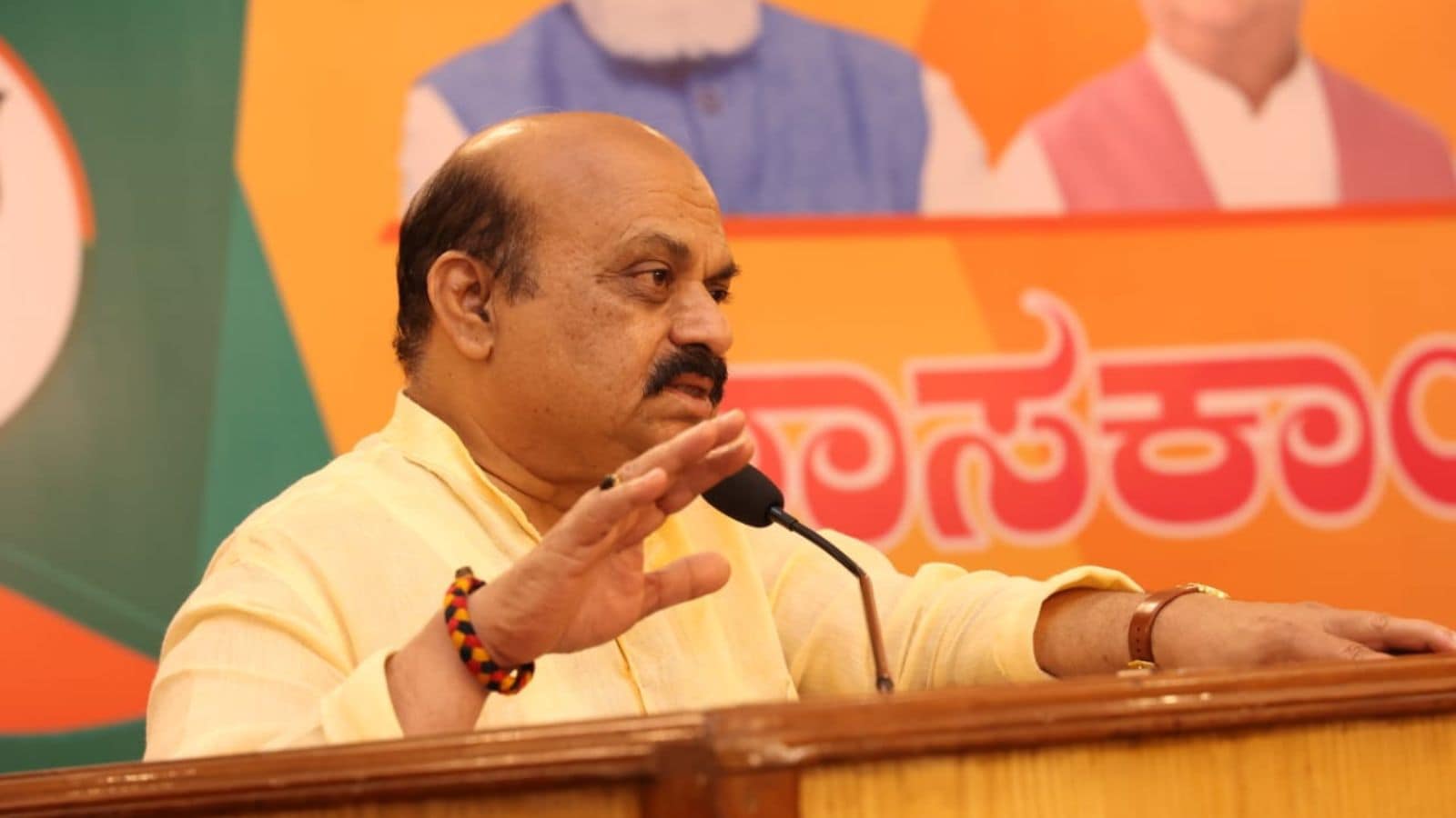 ನಾನು ಸತ್ತರೇ ಇದೇ ಮಣ್ಣಲ್ಲಿ ಹೂಳಬೇಕು; ಶಿಗ್ಗಾವಿಯಲ್ಲಿ ಸಿಎಂ ಬೊಮ್ಮಾಯಿ ಭಾವುಕ ...