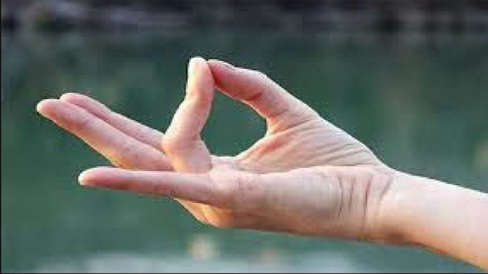 ನಿಯಮಿತವಾಗಿ ಸೂರ್ಯ ಮುದ್ರೆ ಮಾಡಿ ಆರೋಗ್ಯ ಪ್ರಯೋಜನ ಪಡೆಯಿರಿ | regular doing ...