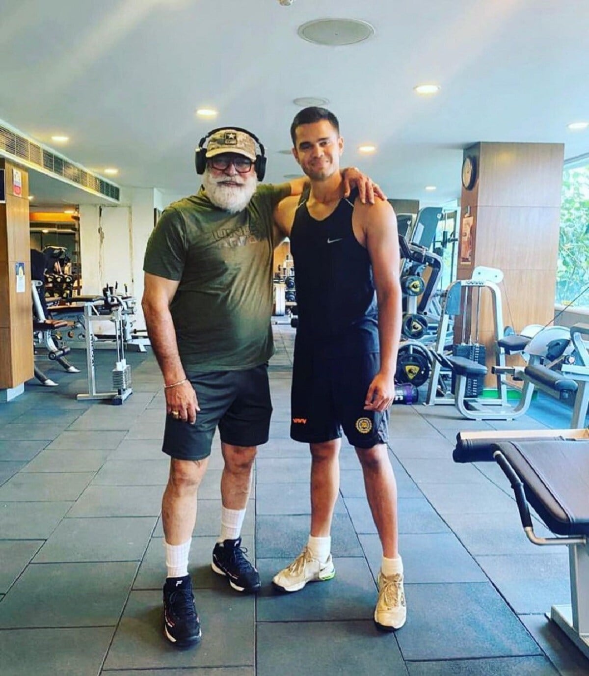 ಸಿಕ್ಸ್ ಪ್ಯಾಕ್ ಲುಕ್ ನಲ್ಲಿ ಅರ್ಜುನ್ ತೆಂಡೂಲ್ಕರ್ ಮಿಂಚಿಂಗ್; ಪಾಂಡ್ಯ, ಕೊಹ್ಲಿಗೆ ...