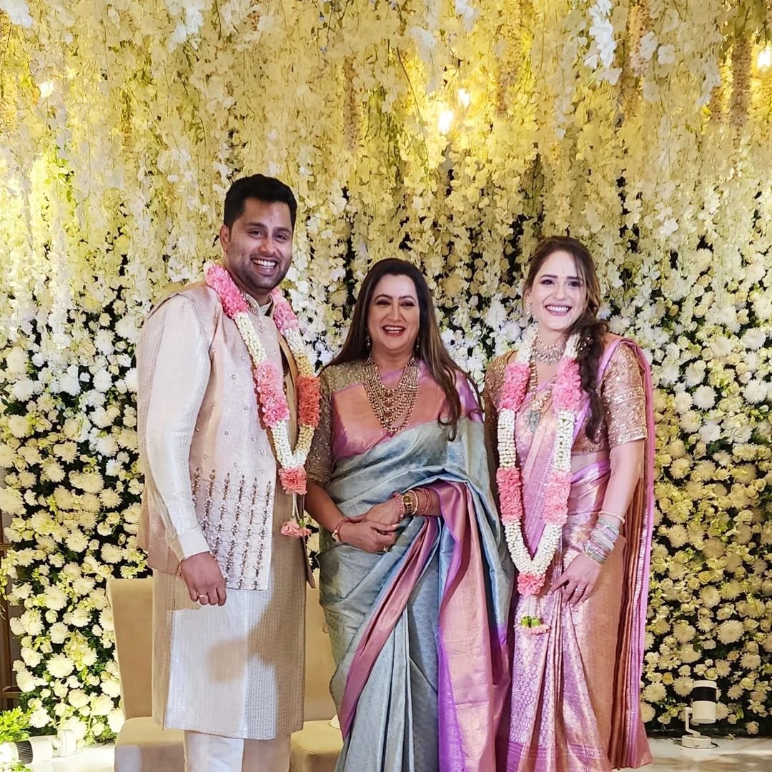 ಪ್ರಧಾನಿ ಮೋದಿಗೆ ಮದುವೆ ಆಮಂತ್ರಣ ನೀಡಿದ ಜೂನಿಯರ್ ರೆಬೆಲ್ ಸ್ಟಾರ್ ಅಭಿಷೇಕ್ ...