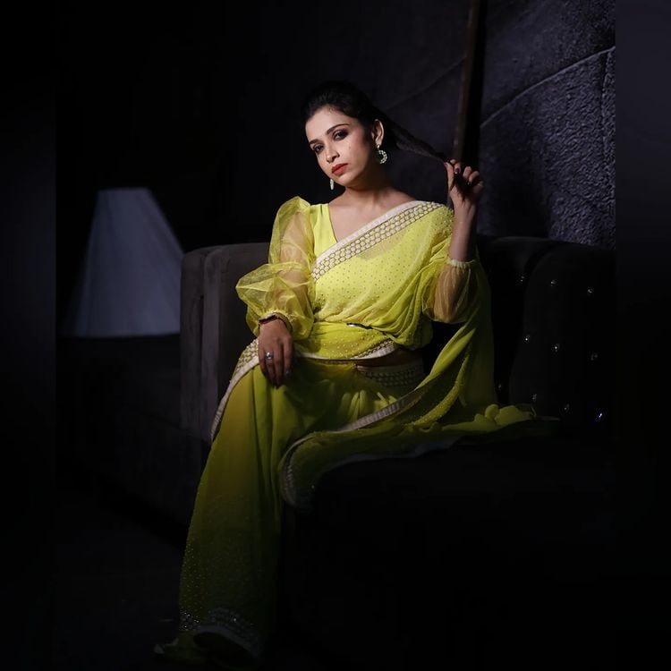 Shwetha Chengappa: ಲೆಮನ್ ಕಲರ್ ಸೀರೆಯಲ್ಲಿ ಶ್ವೇತಾ ಚೆಂಗಪ್ಪ! ಪ್ರೀತಿಯ ಸಂದೇಶ ...