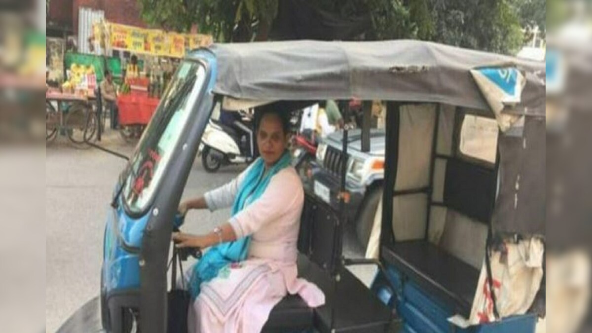 Lady Auto Driver: ಹೆಣ್ಣು ಮಕ್ಕಳನ್ನು ಸಾಕಲು ಆಟೋ ಚಲಾಯಿಸುತ್ತಿರುವ ತಾಯಿ: ಆನಂದ್ ...