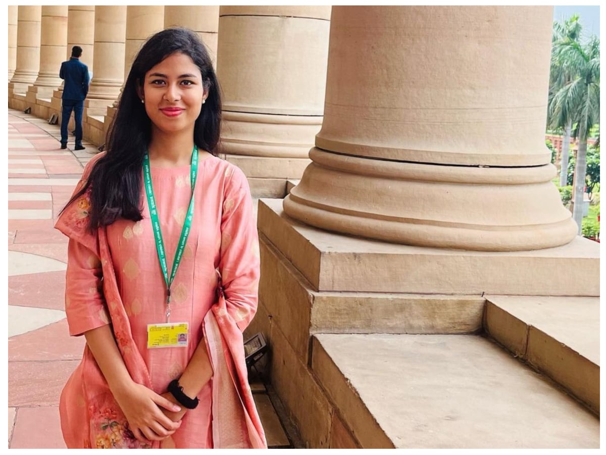 UPSC Success Story: ಕೇವಲ 1 ವರ್ಷ ತಯಾರಿ ನಡೆಸಿ, 22ನೇ ವಯಸ್ಸಿಗೆ IAS ...