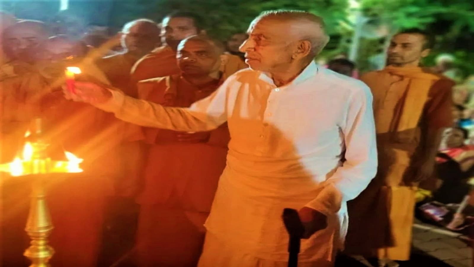 Siddeshwar Swamiji: ಅವತಾರ ಮುಗಿಸಿದ 'ಸರಳ ಸಂತ', ಸಿದ್ದೇಶ್ವರ ಸ್ವಾಮೀಜಿ ...