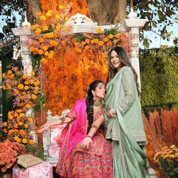 Radhika Merchant Mehndi Ceremony: ಮುಖೇಶ್ ಅಂಬಾನಿ ಮನೆಯಲ್ಲಿ ನಿಶ್ಚಿತಾರ್ಥ ...