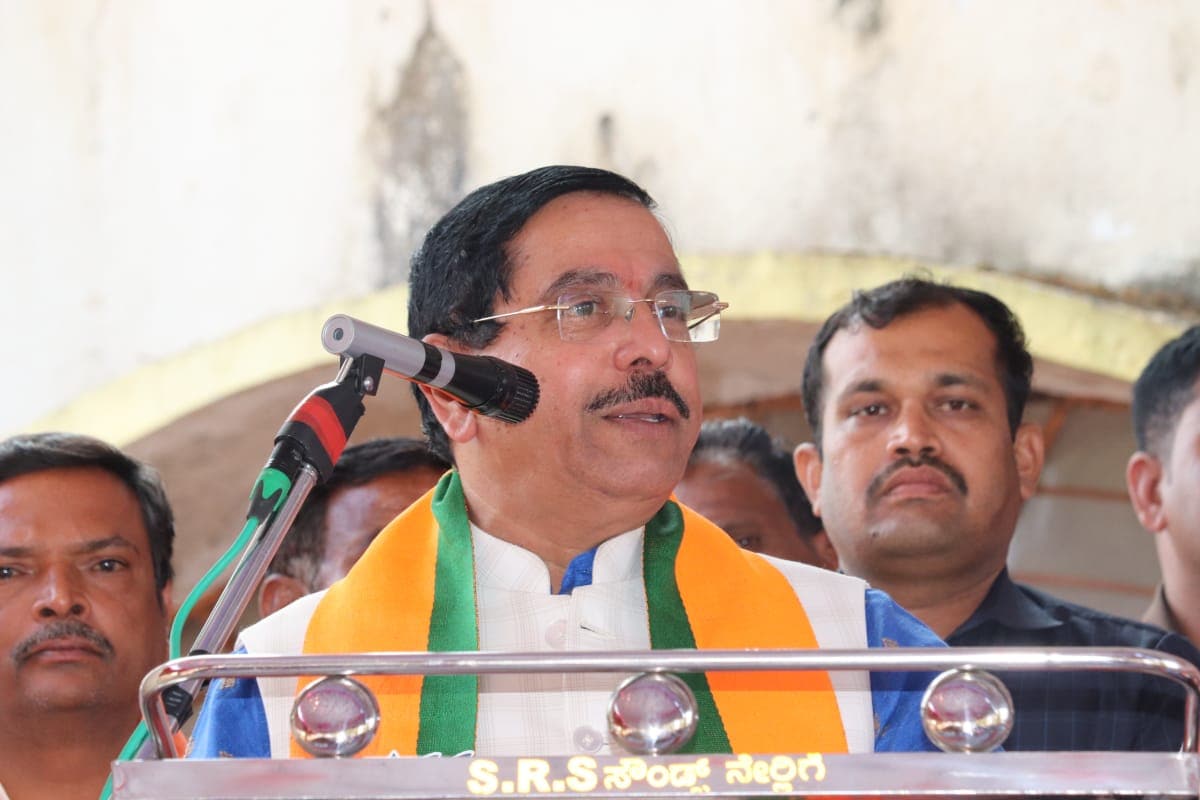 ‘ರಾಹುಲ್‌ರನ್ನು ಡಾಕ್ಟರ್‌ಗೆ ತೋರಿಸಬೇಕು, ಮಾನಸಿಕ ತೊಂದರೆ ಇದ್ದಂತೆ ಕಾಣುತ್ತಿದೆ ...