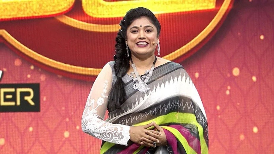 Anchor Shalini: ಒಂದು ಬ್ಲೌಸ್ ಮೇಲೆ 5 ಹಾಡು, ಶಾಲಿನಿ ಮೇಡಂ ಸೂಪರ್ ಅಂದ್ರು ...