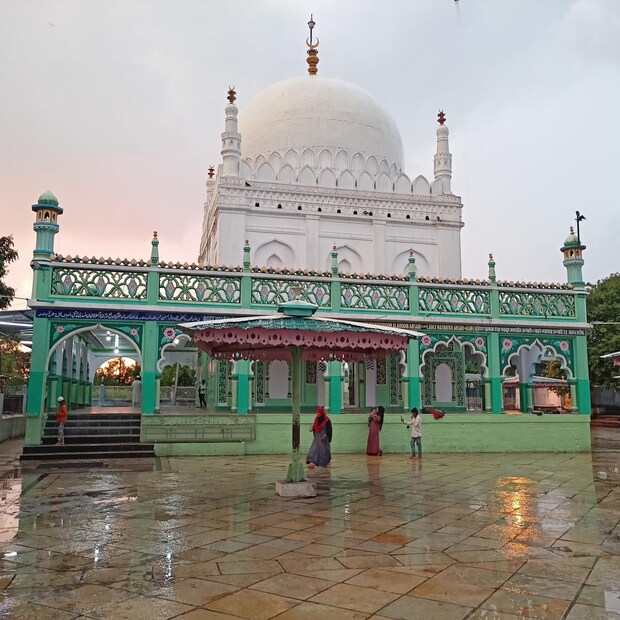 Ladle Mashak Dargah: ಲಾಡ್ಲೇ ಮಶಾಕ್ ದರ್ಗಾದಲ್ಲಿಂದು ಉರುಸ್, ಶಿವರಾತ್ರಿ ಆಚರಣೆ ...