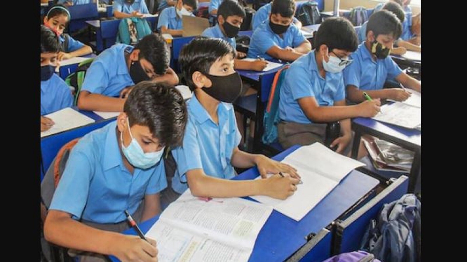 ಓದಿನಲ್ಲಿ ಹಿಂದೆ ಬಿದ್ದ ಕನ್ನಡ ಮಾಧ್ಯಮದ ಶೇ.60ರಷ್ಟು ಮಕ್ಕಳು; ವರದಿಯಲ್ಲಿ ಬಹಿರಂಗ ...