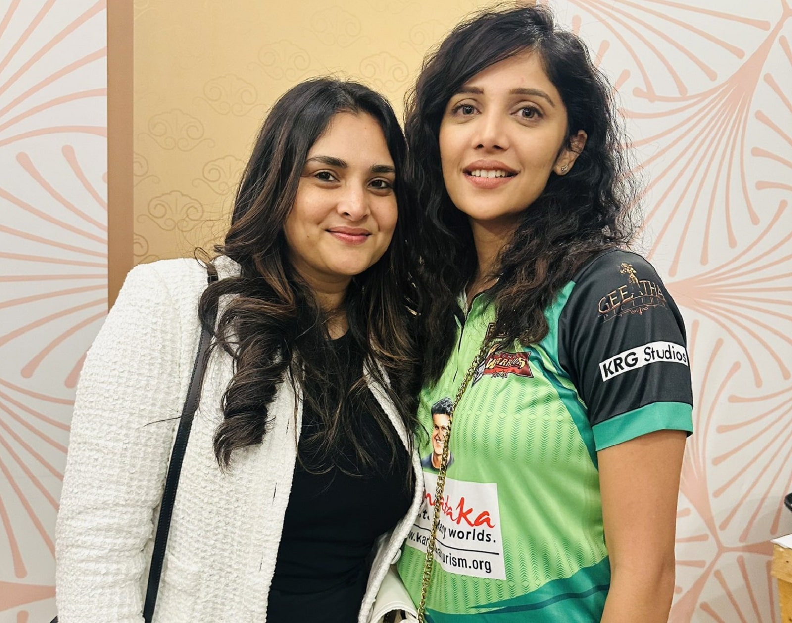 ಮೋಹಕ ತಾರೆ ರಮ್ಯಾ ಜೊತೆ ಮಿಲನಾ ನಾಗರಾಜ್, ಎಲ್ಲೆಡೆ ಫೋಟೋ ವೈರಲ್! | Actress ...