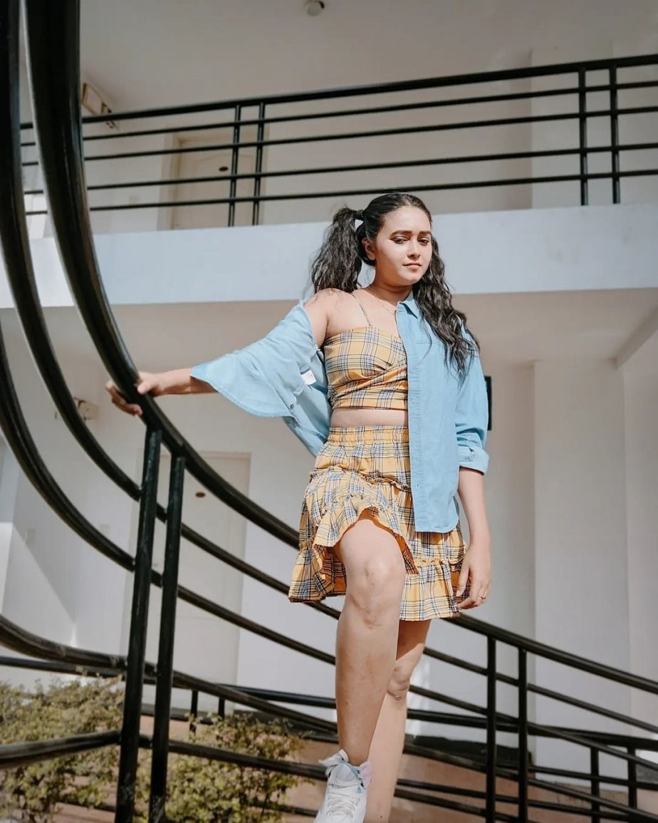 Actress Amitha: ಹೈಸ್ಕೂಲ್ ಹುಡುಗಿಯಂತೆ ಕಂಡ ತಾರಿಣಿ; ಅಮಿತಾ ಕುಲಾಲ್ ಹೊಸ ಲುಕ್ ...