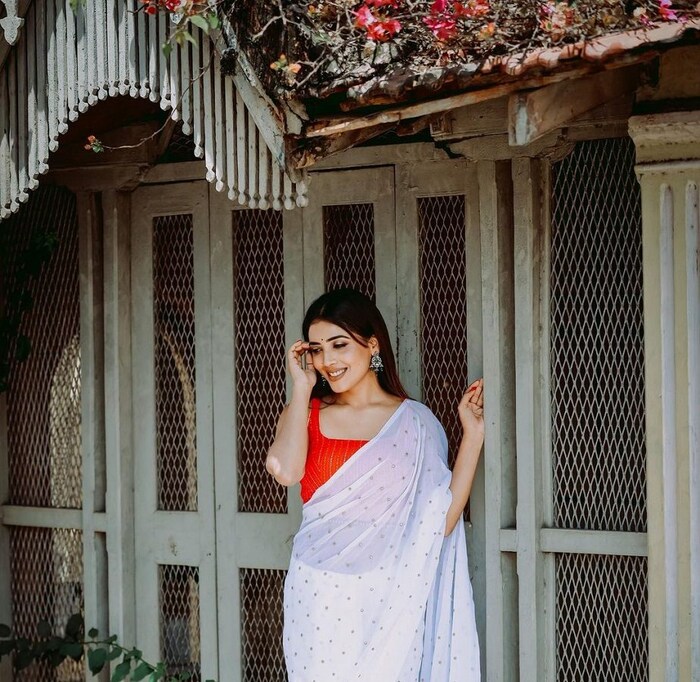 Sara Annaiah: ವೈಟ್ ಸೀರೆಯಲ್ಲಿ ಸಾರಾ ಅಣ್ಣಯ್ಯ, ಸಿಂಪಲ್ ಲುಕ್‍ನಲ್ಲೂ ಸುಂದ್ರಿ ...