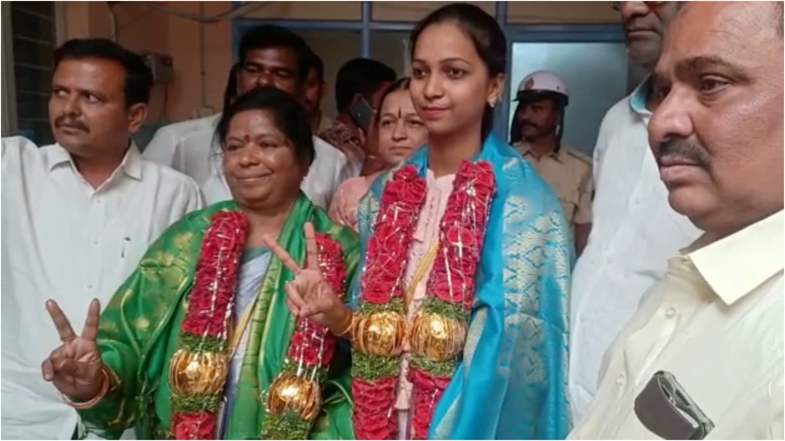 Ballari Mayor Election: ಬಳ್ಳಾರಿ ಪಾಲಿಕೆ ಕಾಂಗ್ರೆಸ್ ತೆಕ್ಕೆಗೆ; ಮೇಯರ್ ಆಗಿ ...