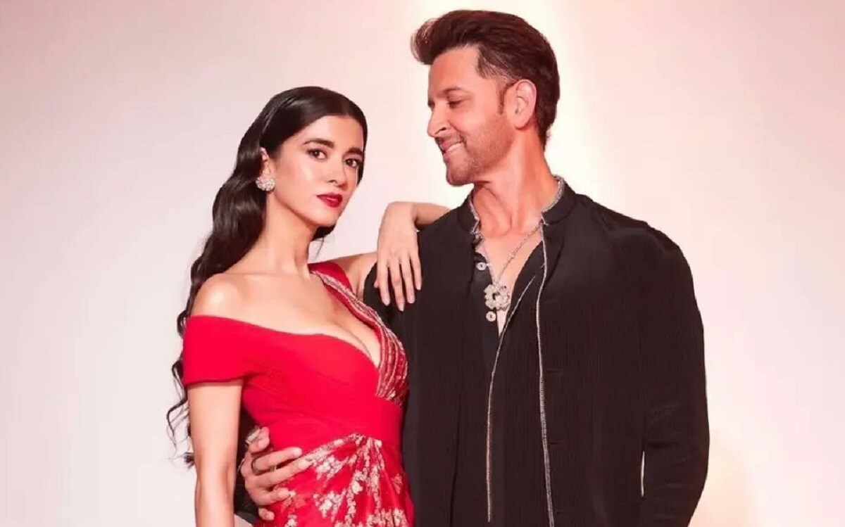 NMACC: ಗರ್ಲ್ ಫ್ರೆಂಡ್ ಚಪ್ಪಲಿ ಕೈಯಲ್ಲಿ ಹಿಡಿದ ಬಾಲಿವುಡ್ ಸ್ಟಾರ್! ವೈರಲ್ ಆಗ್ತಿದೆ ಫೋಟೋ – News18 ಕನ್ನಡ