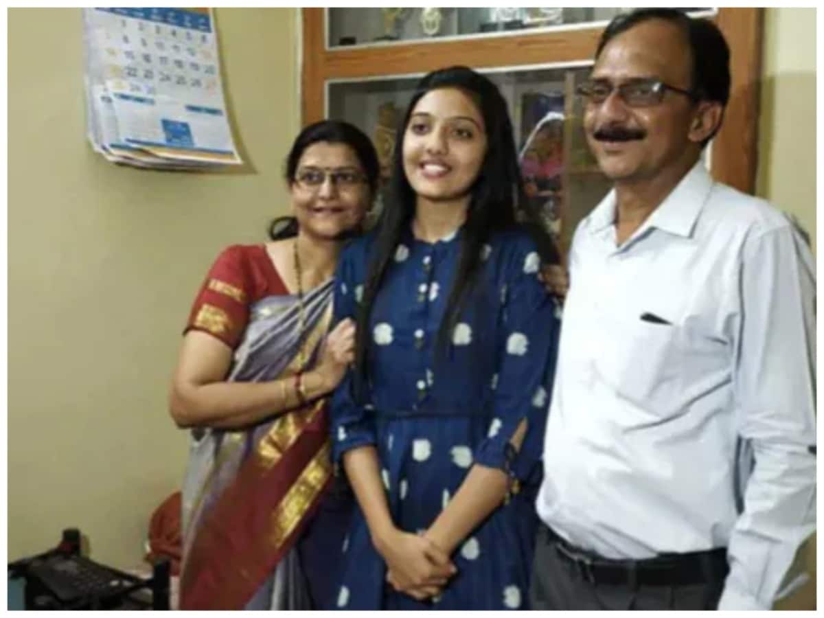 ಶಾಲಾ-ಕಾಲೇಜು ಮಾತ್ರವಲ್ಲ UPSC ಪರೀಕ್ಷೆಯಲ್ಲೂ ಟಾಪರ್ ಆಗಿ ಮಿಂಚಿದ ಸೃಷ್ಟಿ l Success story of ias srushti ...