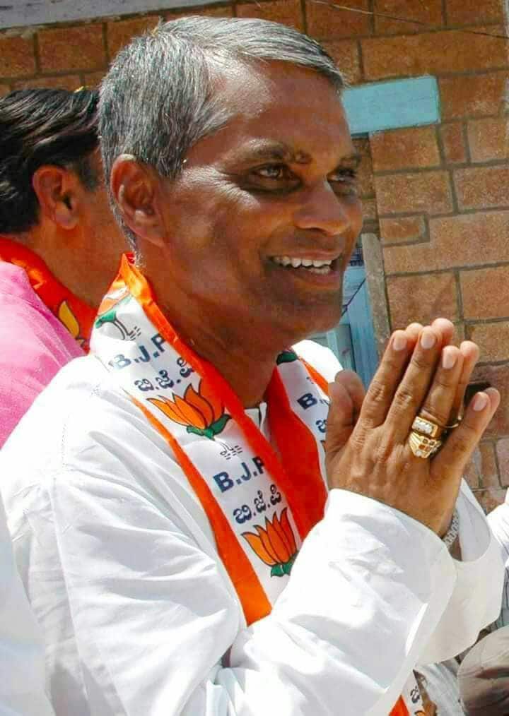 Veeranna Charantimath: ಈ ಬಾರಿಯೂ ಅಗ್ನಿಪರೀಕ್ಷೆಯಲ್ಲಿ ಗೆಲ್ತಾರಾ ಬಿಜೆಪಿ ಶಾಸಕ? | ರಾಜ್ಯ - News18 ಕನ್ನಡ