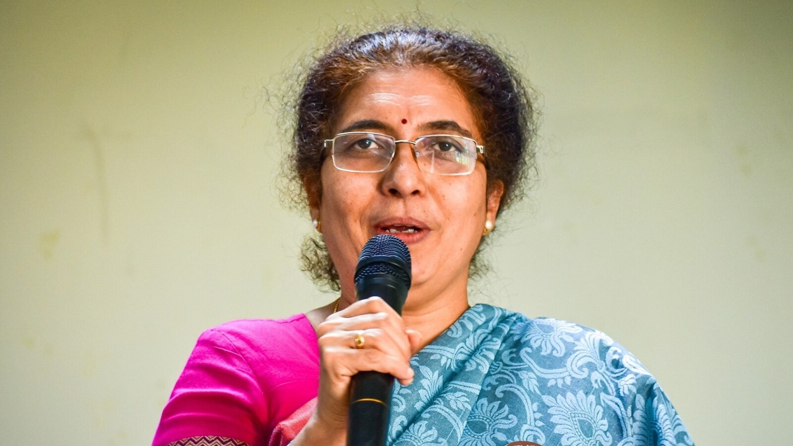 ಕಾಂಗ್ರೆಸ್ ಸೇರ್ಪಡೆ ಸುದ್ದಿ ಬೆನ್ನಲ್ಲೇ ಪ್ರಧಾನಿ ಮೋದಿ ಭೇಟಿಯಾದ ತೇಜಸ್ವಿನಿ ...