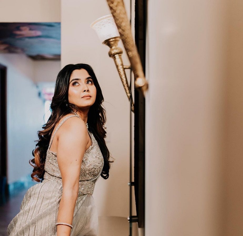 ಮಾದಕ ನೋಟ ಬೀರಿದ ಐಶ್ವರ್ಯ ಸಿಂಧೋಗಿ, ಸೋ ನೈಸ್ ಎಂದ ಅಭಿಮಾನಿಗಳು! | Actress Aishwarya Sindhogi share new ...