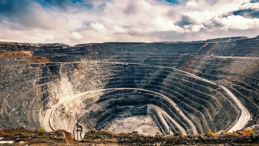 Hutti Gold Mine: ಒಂದೇ ತಿಂಗಳಲ್ಲಿ ಉತ್ಪಾದನೆಯಾಯ್ತು ಇಷ್ಟೊಂದು ಚಿನ್ನ! | Hutti ...
