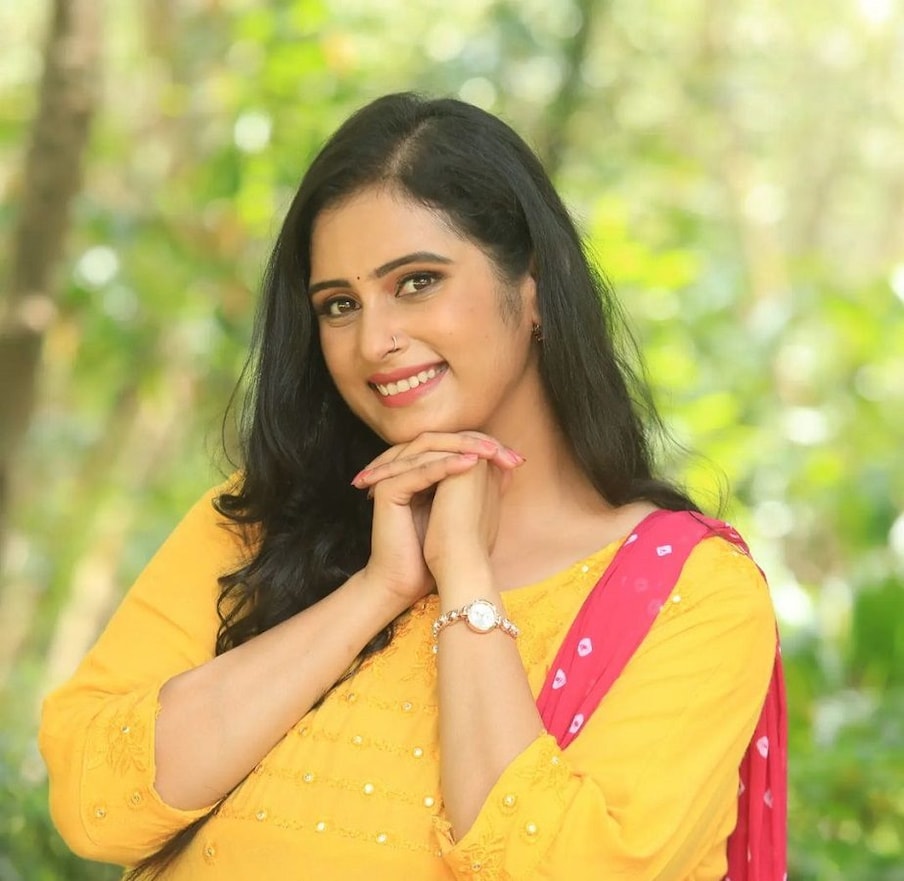 ಗುಂಡಮ್ಮ ಈಗ ಸಣ್ಣಮ್ಮ, ಮತ್ತೆ ತೂಕ ಇಳಿಸಿಕೊಂಡ ನಟಿ ಗೀತಾ ಭಟ್! | Zee Kannada ...