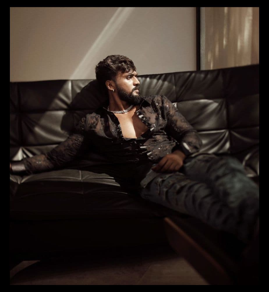 Dhanveer: ಬಜಾರ್ ಹುಡುಗನ ಜಬರ್ ದಸ್ತ್ ಫೋಟೋಶೂಟ್ – News18 ಕನ್ನಡ