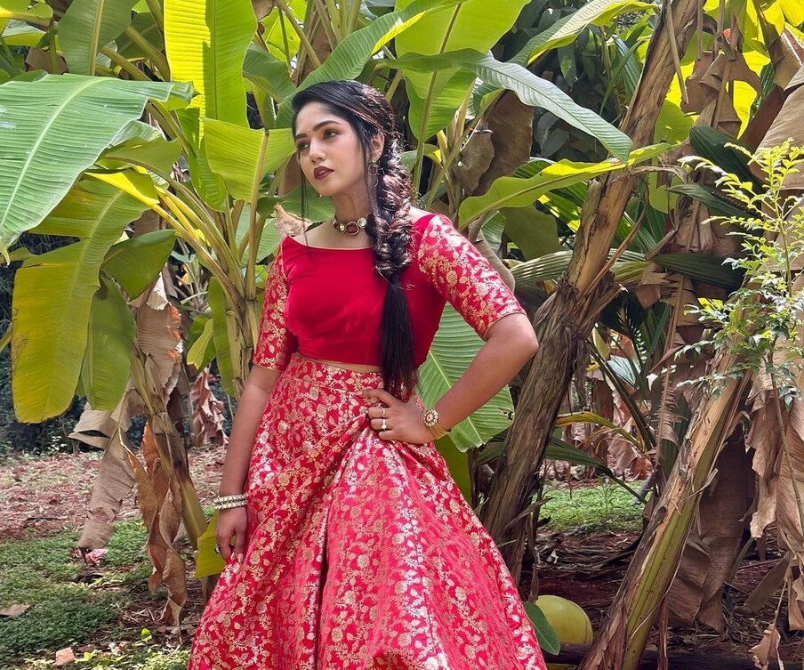 Bhavya Gowda: ಸೀರೆಯಲ್ಲಿ ದೇವತೆ! ಗೀತಾ ನಟಿಗೆ ಮೆಚ್ಚುಗೆ ಸುರಿಮಳೆ |Geetha serial actress bhavya gowda ...