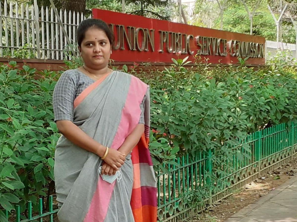 ಬಣ್ಣದ ಲೋಕ ಬಿಟ್ಟು IAS ಆಫೀಸರ್ ಆದ ಕನ್ನಡದ ನಟಿ! ಕನಸು ನನಸಾಗಿಸಿಕೊಂಡ ಕೀರ್ತನಾ – News18 ಕನ್ನಡ