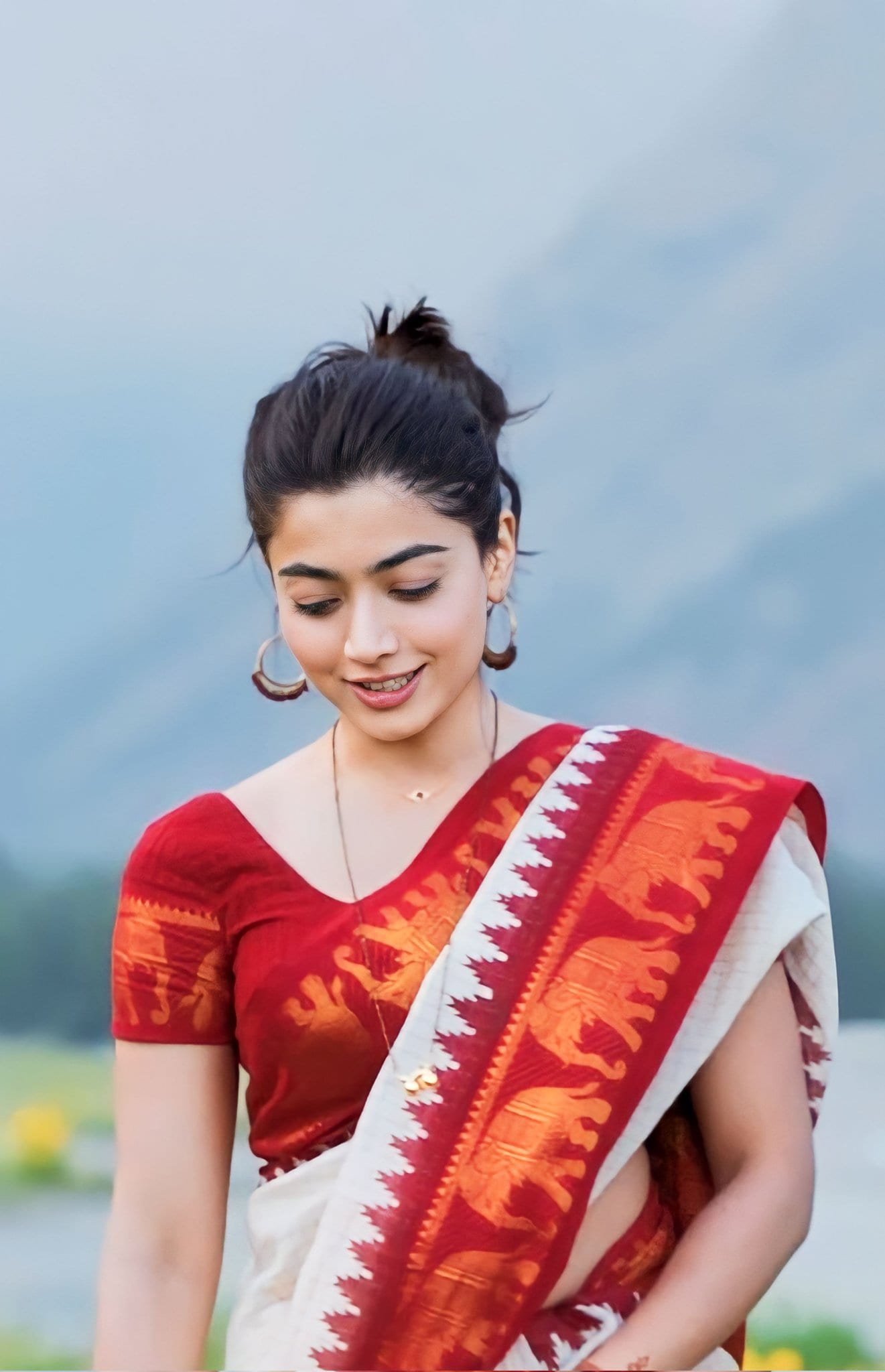 ರಣಬೀರ್ ಕಪೂರ್ ಜೊತೆ ನಟಿ ರಶ್ಮಿಕಾ ಮಂದಣ್ಣ ಲಿಪ್ ಲಾಕ್ ! ಬಾಲಿವುಡ್ ರೇಂಜ್ ನಲ್ಲೇ ...