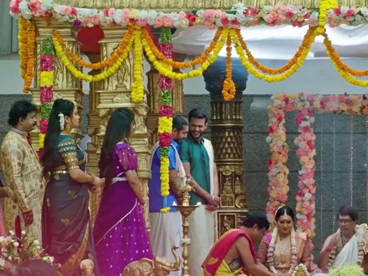 Ramachari: ಸಂಭ್ರಮ, ಸಡಗರದಲ್ಲಿ ನೆರವೇರಿತು ಚಾರು ಅತ್ತೆ ಮಾವನ ಷಷ್ಠಿ ಪೂರ್ತಿ ramachari serial charu ...