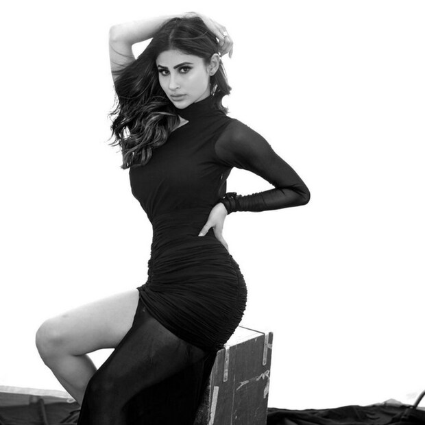 Mouni Roy: ಅಯ್ಯೋ ಮೇಡಂ ಡ್ರೆಸ್ ಈಗ ಜಾರಿ ಬೀಳುತ್ತೆ ಎಂದ ನೆಟ್ಟಿಗರು! ಮೌನಿ ರಾಯ್ ...