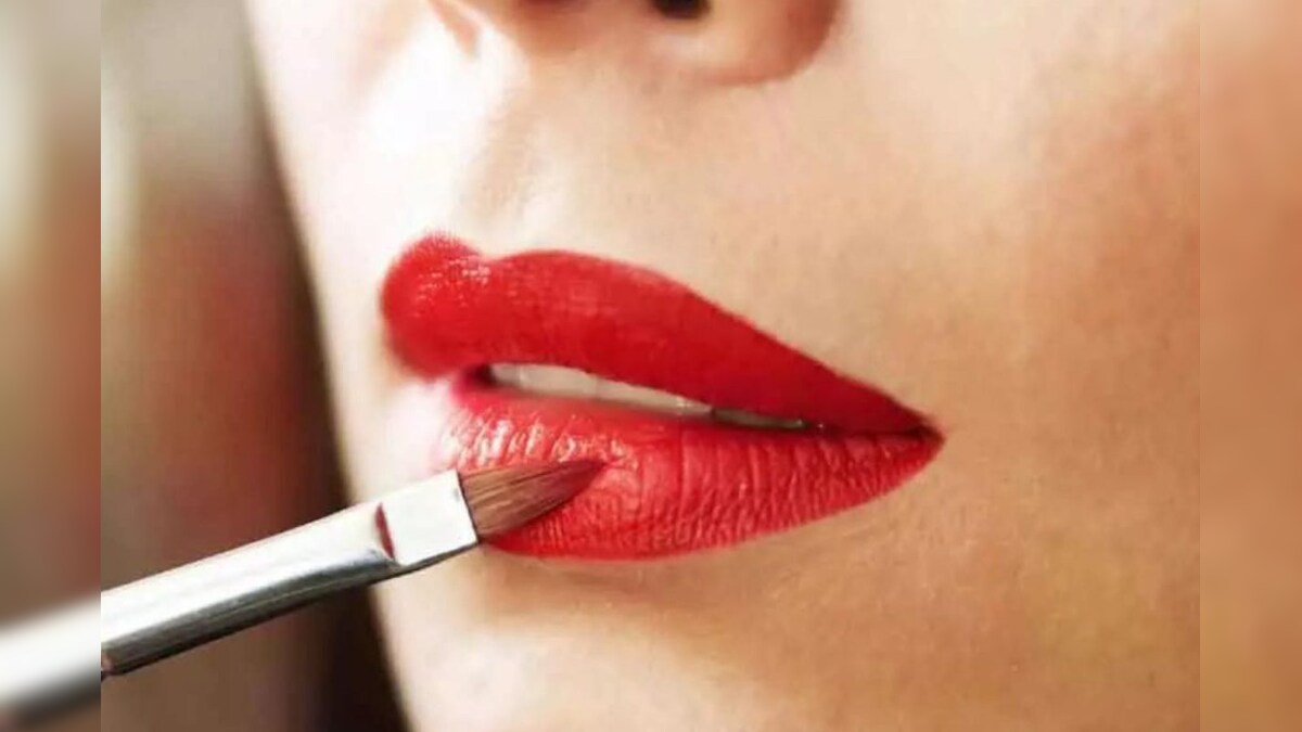 Lipstick Side effects: ಲಿಪ್ ಸ್ಟಿಕ್ ನಲ್ಲೂ ಇರುತ್ತಾ ಕ್ಯಾನ್ಸರ್ ಕಾರಕ ಅಂಶ? ಇಲ್ಲಿದೆ ನೋಡಿ ಬೆಚ್ಚಿ ಬೀಳಿಸೋ ...