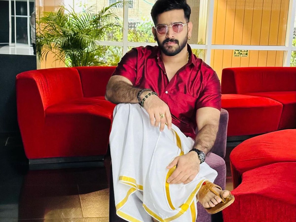 Roopesh Shetty: ಪಂಚೆ ಶರ್ಟ್ ನಲ್ಲಿ ಮದುಮಗನಂತೆ ಕಂಡ ರೂಪೇಶ್! ವಧು ಎಲ್ಲಿ ಅಂದ್ರು ...