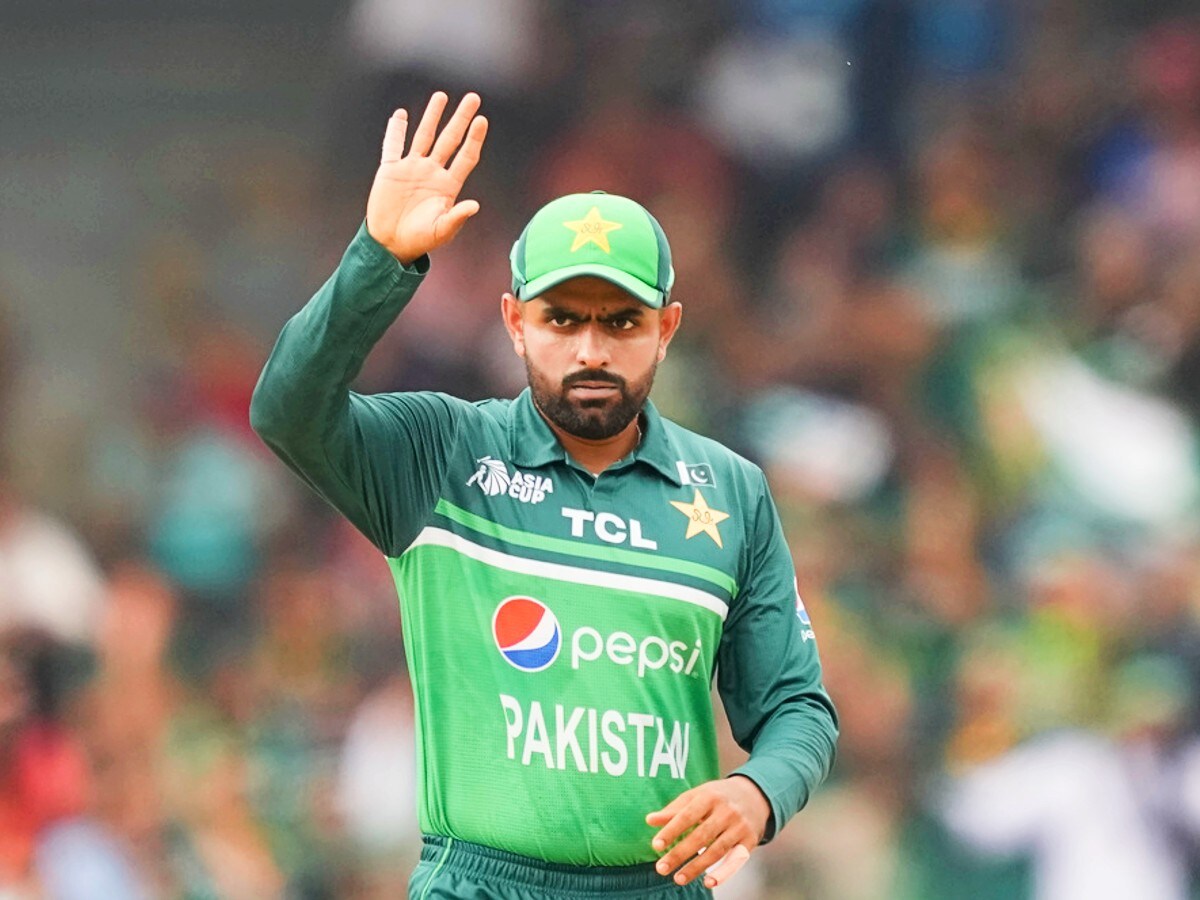 ಪಾಕ್‌ ತಂಡವನ್ನು ನಂಬರ್‌ 1 ಮಾಡಿದ್ದು ಅವ್ರೇ, ಬಾಬರ್ ಪರ ಬ್ಯಾಟ್ ಬೀಸಿದ ಟೀಂ ...