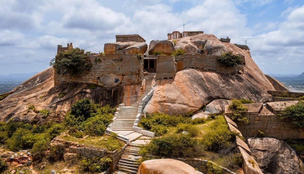 Gudibande Fort: ಬೆಂಗಳೂರಿಗೆ ಸಮೀಪದಲ್ಲೇ ಇದೆ ಈ ಚಾರಣ ತಾಣ; ವೀಕೆಂಡ್ ಟೈಂ ಪಾಸ್ ...