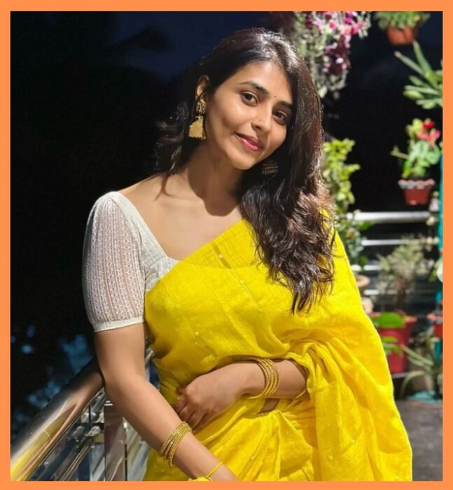 ಕಾಂತಾರ ಸಪ್ತಮಿ ಗೌಡ ಮಾದಕ ರೂಪ-ಮಾಡ್ರನ್ ಸೆಳೆತ; ಯಾವ ಪಾರ್ಟಿಗೆ ಹೊರಟ್ರಿ ಎಂದ ...