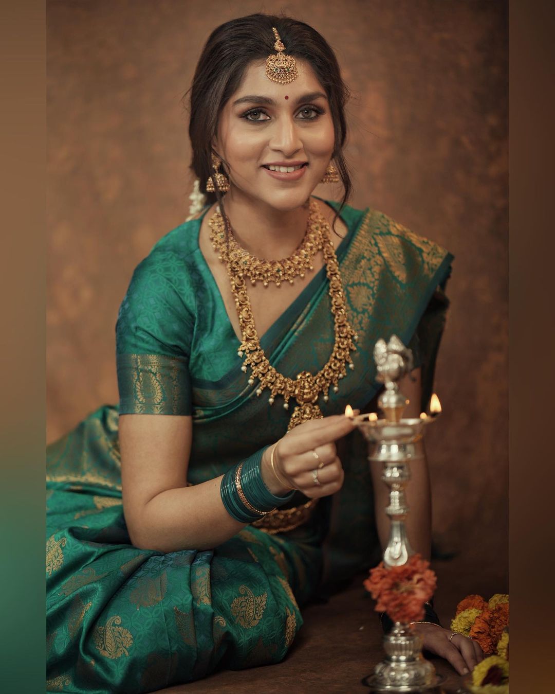 ಮಗಳು ಆರಾಧನಾ ಜೊತೆ ಡ್ರೀಮ್ ಗರ್ಲ್ ಮಾಲಾಶ್ರೀ ಫೋಟೋಶೂಟ್! ಅಮ್ಮನಂತೆ ಮಗಳು ಎಂದ ...