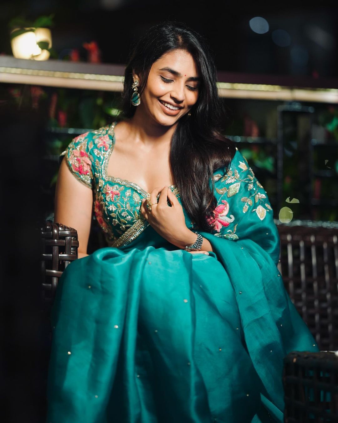 ಸಪ್ತಮಿ ಗೌಡ ಚೆಂದದ ಫೋಟೋಶೂಟ್! ಹೆಣ್ಣಿಗೆ ಸೀರೆ ಯಾಕೆ ಅಂದ ಎಂದು ಹಾಡ್ತಿದ್ದಾರೆ ಫ್ಯಾನ್ಸ್| Actress Sapthami ...